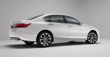 New Sedan Honda Accord will receive in Russia Motor V6 101602_2