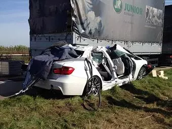 BMW test driver died during 3-Series hybrid tests 101792_1