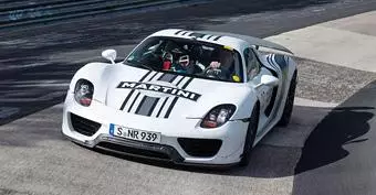 Hybrid Porsche became the fastest road supercar of Nürburgring