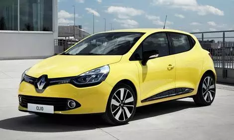 Brazilian turned 14-year-old Renault Clio in a new generation model 101914_2