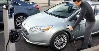 Electric Ford Focus turned out to be "more economical" Nissan Leaf and Chevrolet Volt