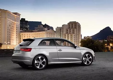 Russian prices are named new three-year AUDI A3 102417_2