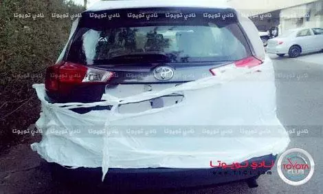 The first photos of the new Toyota RAV4 crossover appeared 102480_2