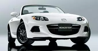 Mazda told the details about the updated roadster MX-5