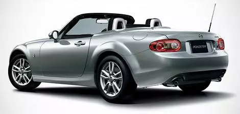 Mazda told the details about the updated roadster MX-5 102909_3