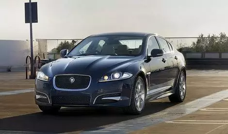 Jaguar updated the technical filling of the XF model 103012_2