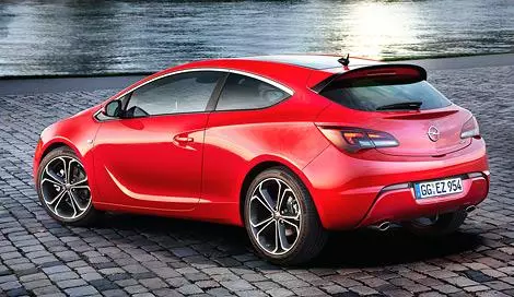 Opel updated the Astra family 103252_2