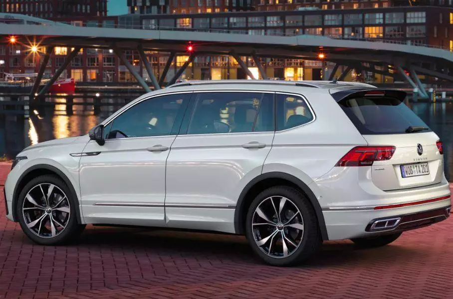 Sep Volkswagen Tiguan AllSpace ĝisdatigita ekstere kaj ene 10387_4