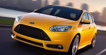 Buyers of the new Ford Focus ST will give a HD video camera