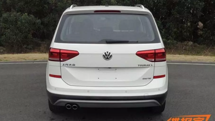 Volkswagen Touran ya zama ovnod 10410_2