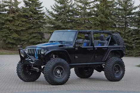 Jeep will show retro-SUVs and Wrangler desert with a V8 motor 104409_4