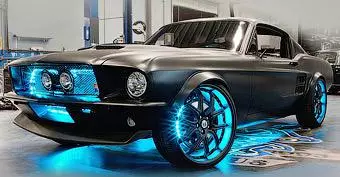 Microsoft and West Coast Customs made from Mustanga Windows gadget