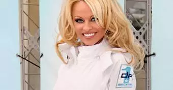 Pamela Anderson organized his racing team