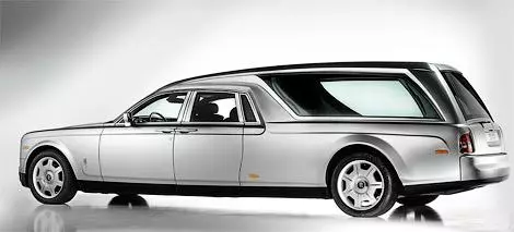 Rolls-Royce Phantom turned into a luxurious catatball 104573_2