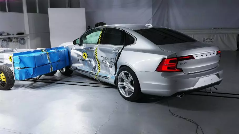 Volvo S90 iyo V90 waxay heleen qiimeynta ugu sareysa ee euro ee euro NCA NCAP 10545_1