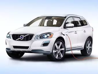 Volvo has made a plug-in hybrid from the XC60 crossover 106263_1