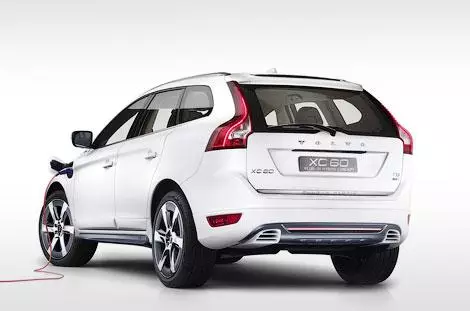 Volvo has made a plug-in hybrid from the XC60 crossover 106263_2