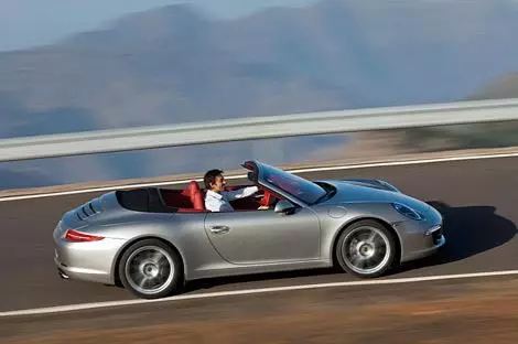 Porsche introduced a new 911th without roof 107400_3