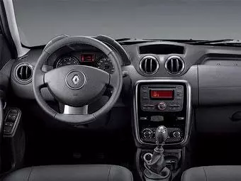 Renault has changed the interior of Duster for Russia 108485_1