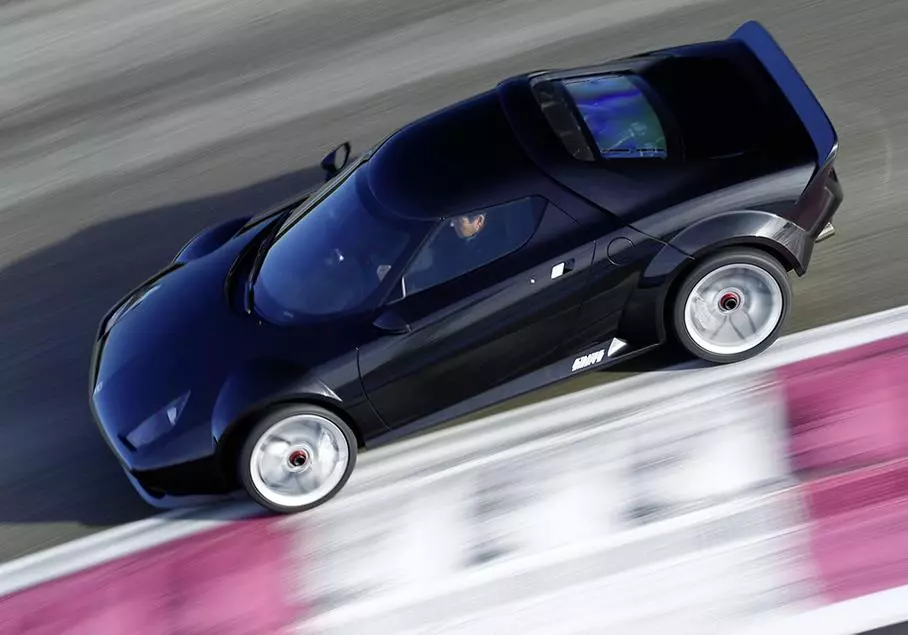 Les Italiens lanceront une stratos moderne sportive 10913_3