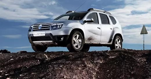 Published photos of the Russian version of Renault Duster