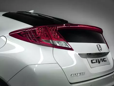 Published first photo of the new Honda Civic 109903_2