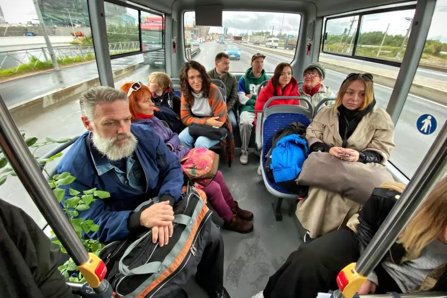 Gazelle Ville: Qu'est-ce qui surprendra la nouvelle génération de minibus de la marque de gaz? 11049_11