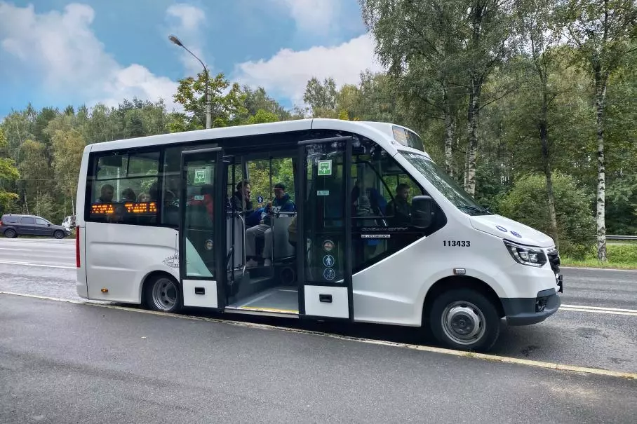 Gazelle Ville: Qu'est-ce qui surprendra la nouvelle génération de minibus de la marque de gaz? 11049_4