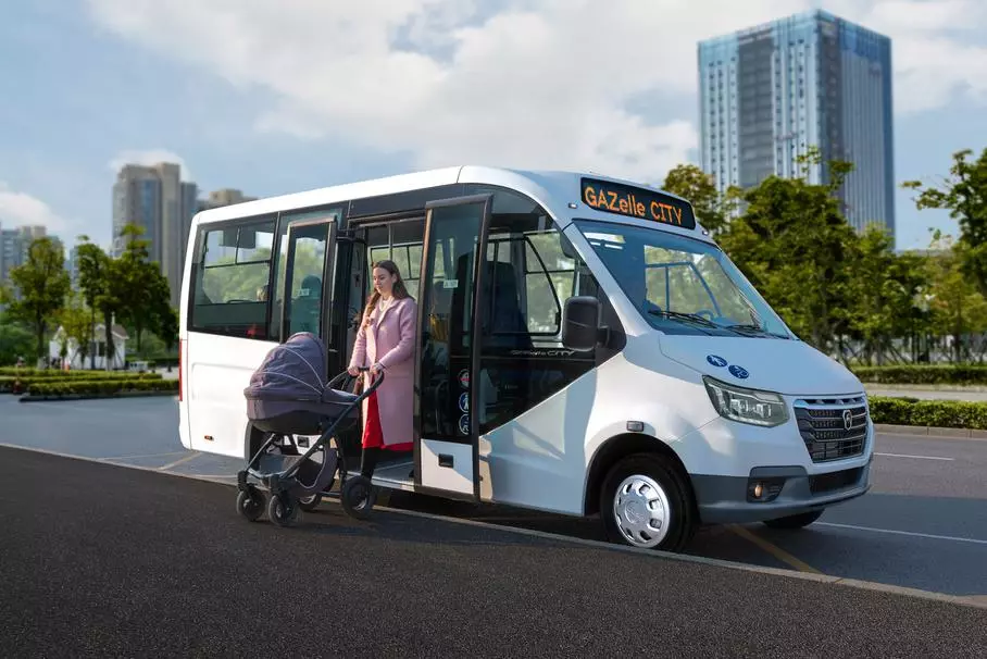 Gazelle Stad: Wat sal die nuwe generasie minibusse van gasmerk verras? 11049_9