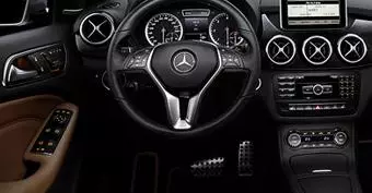 There are photos of the interior of the new Mercedes-Benz B-Class