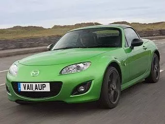 Mazda introduced special versions of MX-5 and Mazda2 110855_1