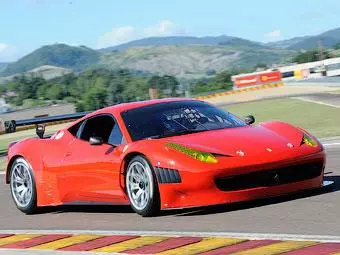 Ferrari prepared Supercar 458 Italia for American races 111021_1