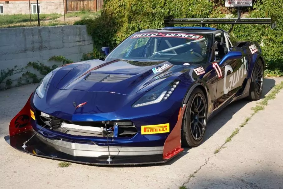 Ji bo Racing li Mountiyayê Pike Peak-ê Chevrolet Corvette bifroşin 11214_1