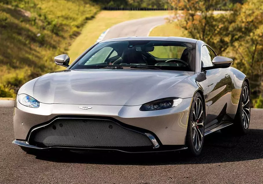 Aston Martin Vantage: Burbo 