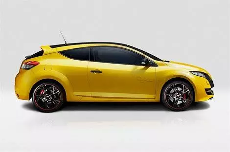 Renault made Megane RS hatchback more powerful 112444_3