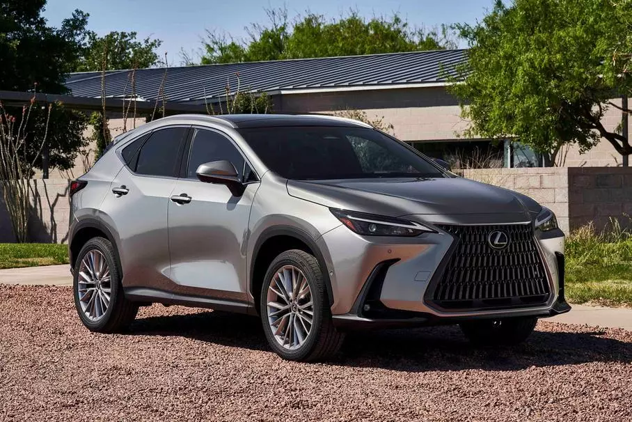 New Lexus NX турбо қозғалтқышы 24 сатып алды және интерьер дизайнымен ерекшеленді