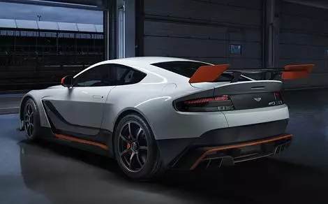 Aston Martin ən ekstremal kupe vantage təqdim etdi 11571_4