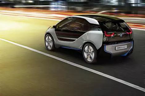 BMW a introduit une petite voiture électrique 11747_2