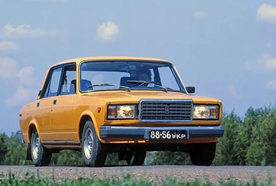 Named the most common cars in Russia 12346_1