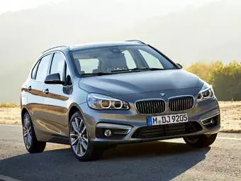 Беренче BMW моделен алгы тәгәрмәчле тәкъдим итте 12553_1