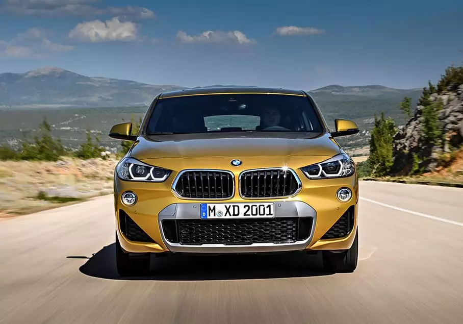 BMW X2: 