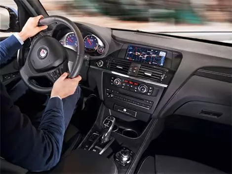 Alpina ni ipese akọkọ akọkọ 350-lagbara 13019_4