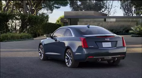 Cadillac ya juya a cikin wani letpe 13292_5