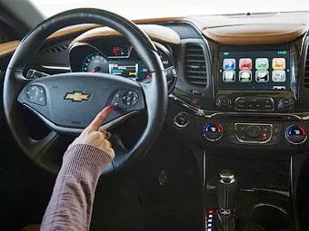 Chevrolet memperkenalkan sistem multimedia mylink baru 13856_1