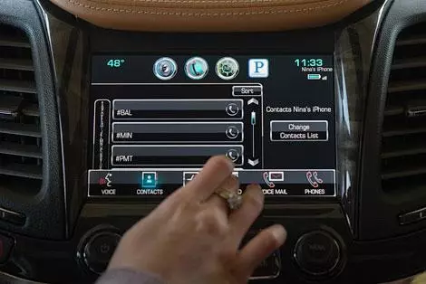 Chevrolet va introduir un nou sistema multimèdia de mylink 13856_4
