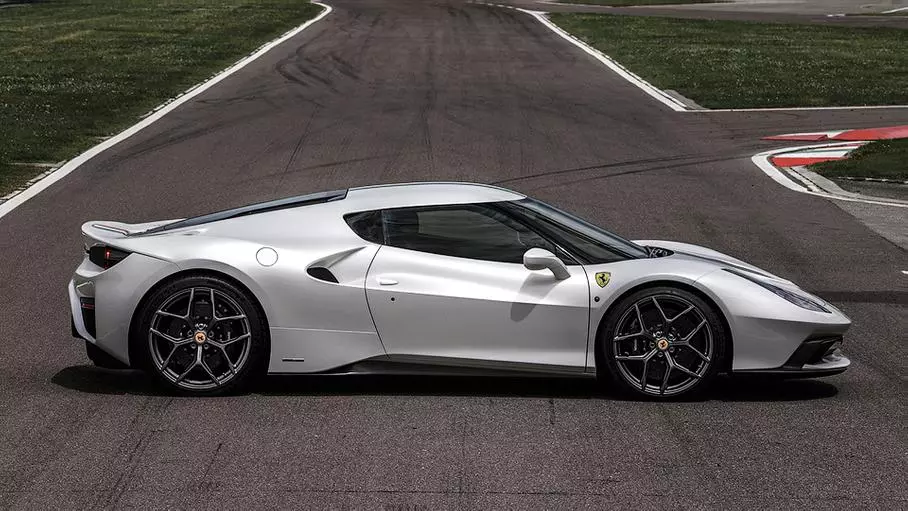 Ferrari a petició Client construït Coupe 458 Especial amb un nou cos 14768_3