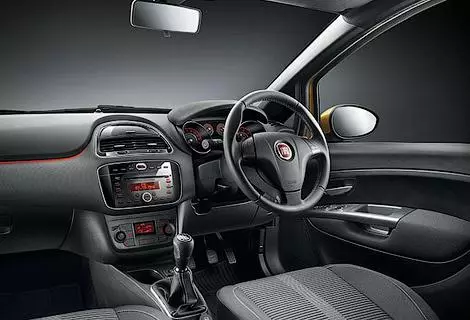 Fiat อัปเดต Hatchback Punto 15172_3