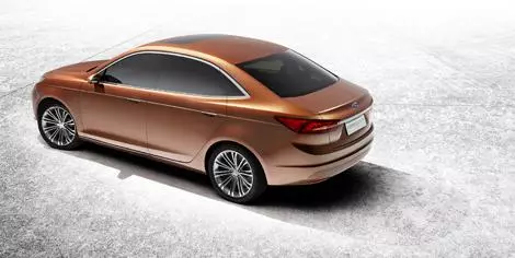 Ford a reînviat numele escortei cu o nouă mașină concept 15378_4