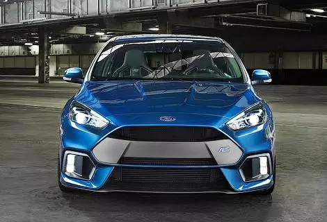 Ford Focus baru RS menerima penggerak empat roda 15566_5