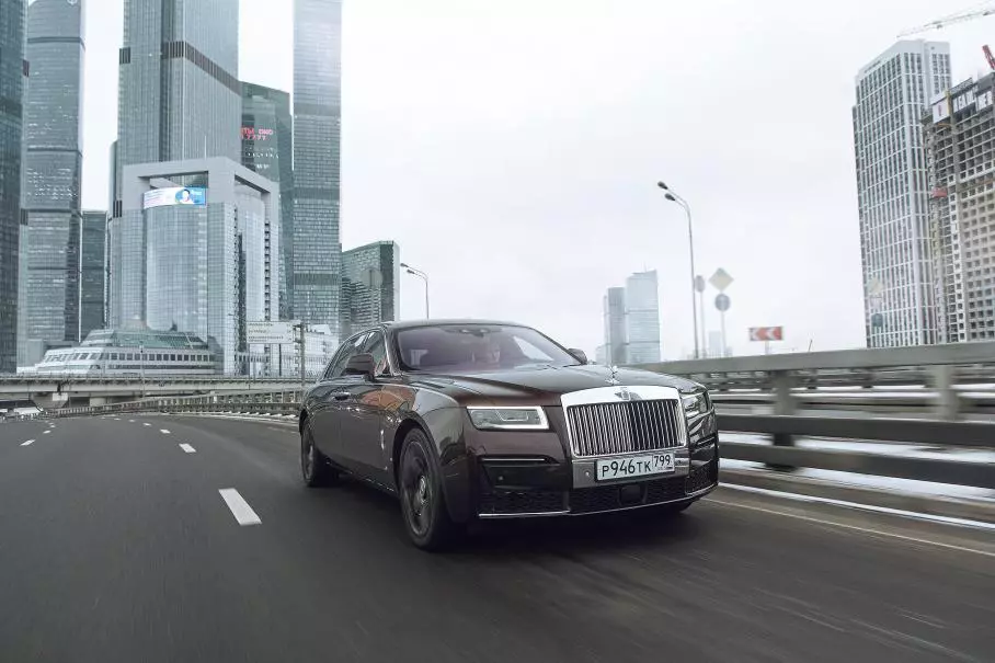 Rolls-Royce Ghost: ပထမအဆင့်ကိုချွတ်ပါ 1585_11